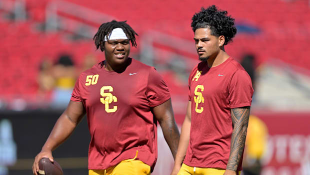 USC 's Lincoln Riley Gives Injury Update On Starting Center Kilian O’Connor