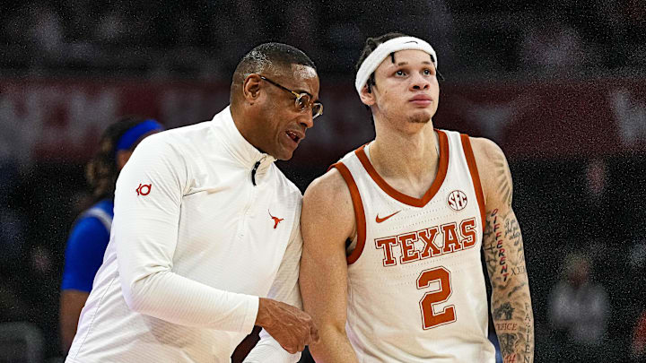 Texas Longhorns Guard Chendall Weaver Nearing Return From Injury