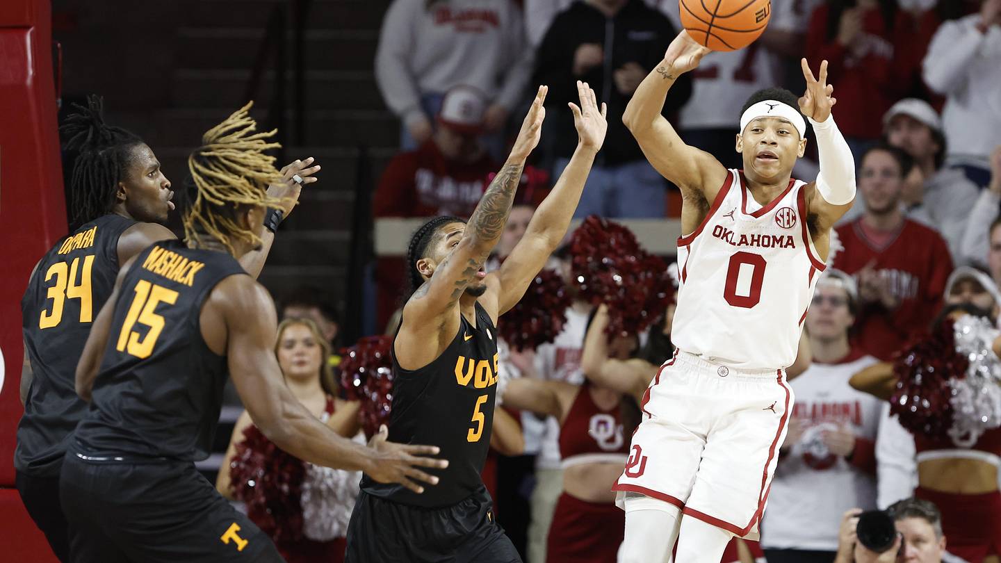 OU Basketball: Oklahoma Outmatched as Sooners Fall 70-52 to No. 4 Tennessee
