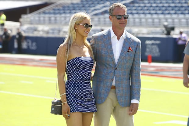 Lane Kiffin leaves Ole Miss decision clue praising wife Layla with ...