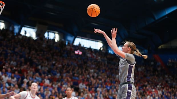A list of Missouri high school alums in this year's NCAA Women's Basketball Tournament