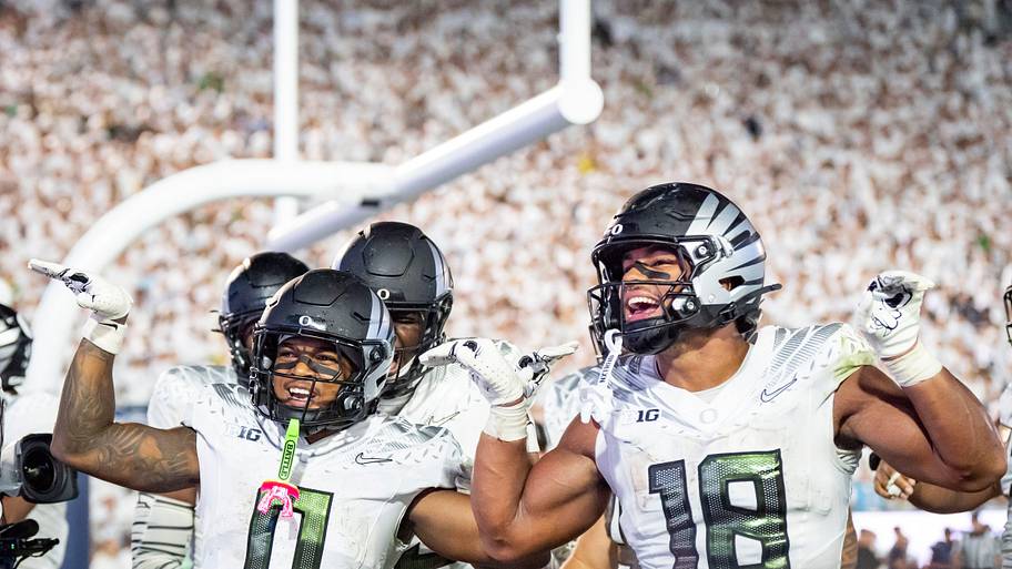 Oregon Ducks Are Turning Heads As National Championship Contenders ...