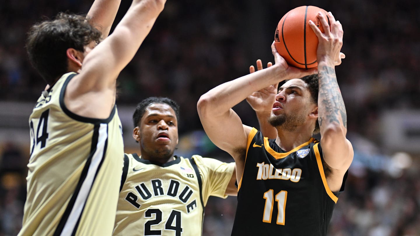 MAC Standout Sam Lewis Adds Depth to UVA Wings