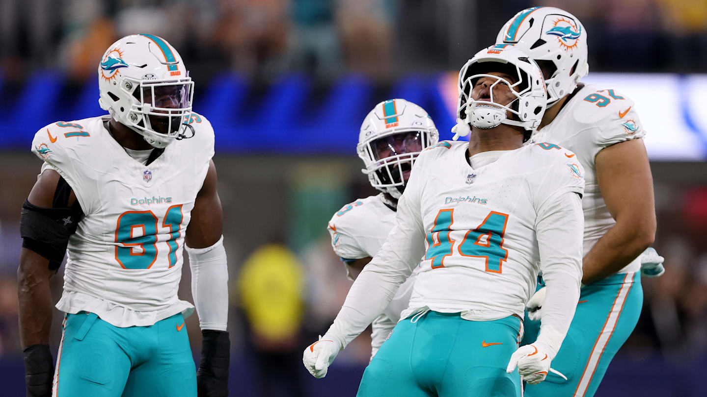 What are the Dolphins' playoff odds after beating Rams in Week 10?