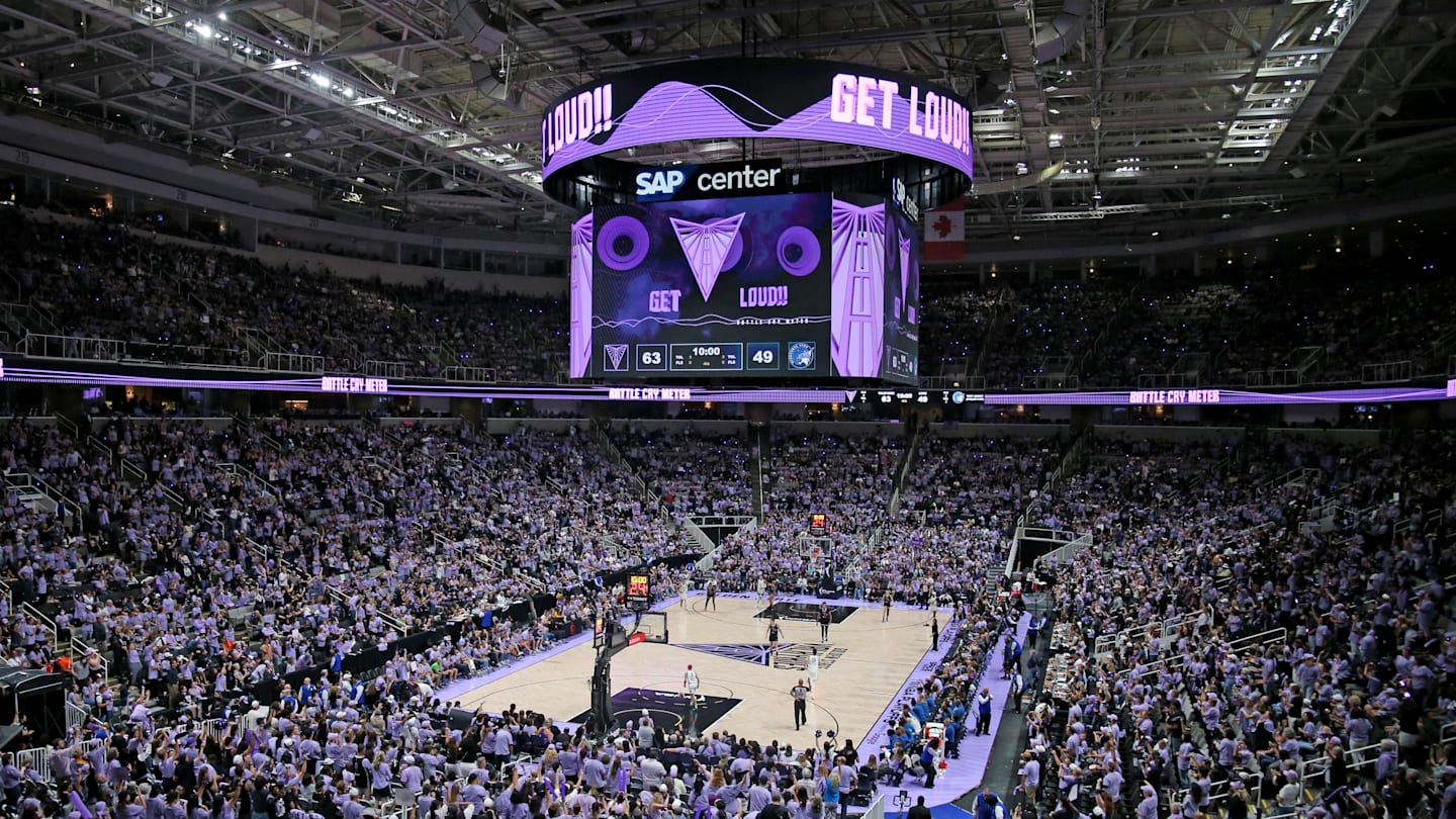 Valkyries Fans Showed Appreciation for Team With Sweet Gesture After Playoff Loss