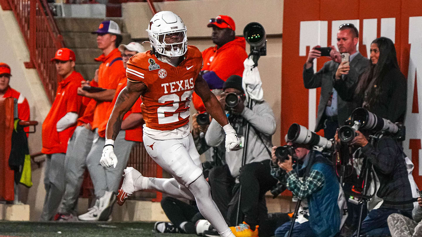 Texas Longhorns RB Jaydon Blue Joins CFP Record Books