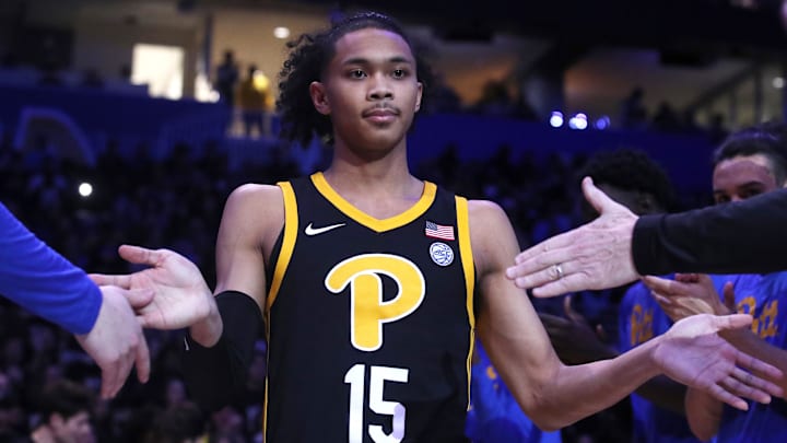 Pitt Panthers Basketball Star Transfers to Kentucky