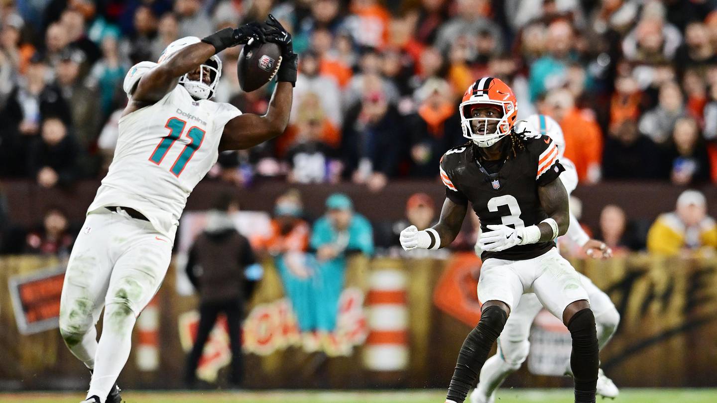 Early Forecast for 25 Miami Dolphins Unrestricted Free Agents