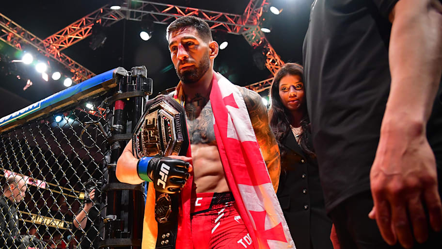 Joe Rogan suggests ‘crazy’ twist for upcoming UFC lightweight ...