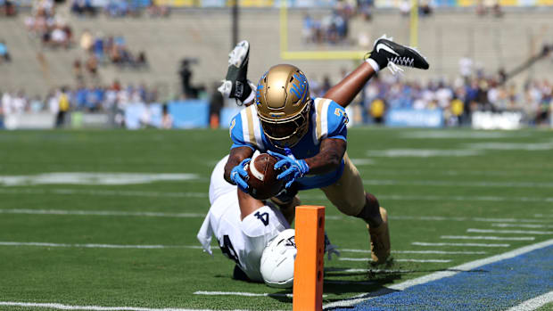 LIVE UPDATES: UCLA Hosting No. 7 Penn State