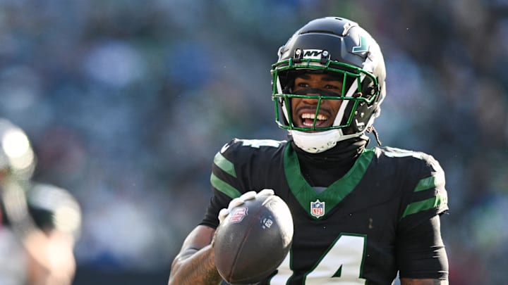 Jets Release Talented WR After Disastrous Run With New York