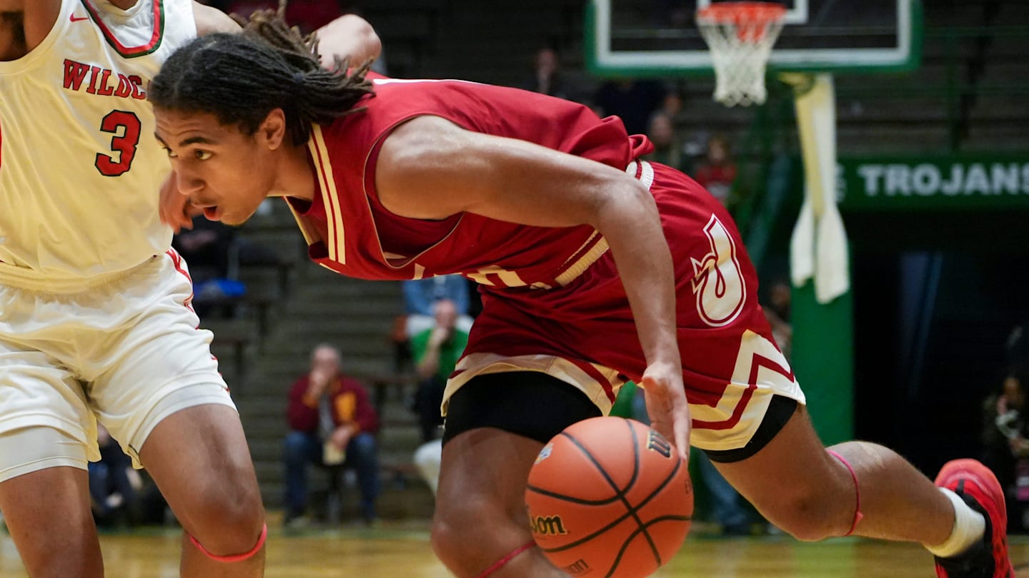 Louisville Men's Basketball Makes Top Eight for Local 2025 Forward Tre Singleton