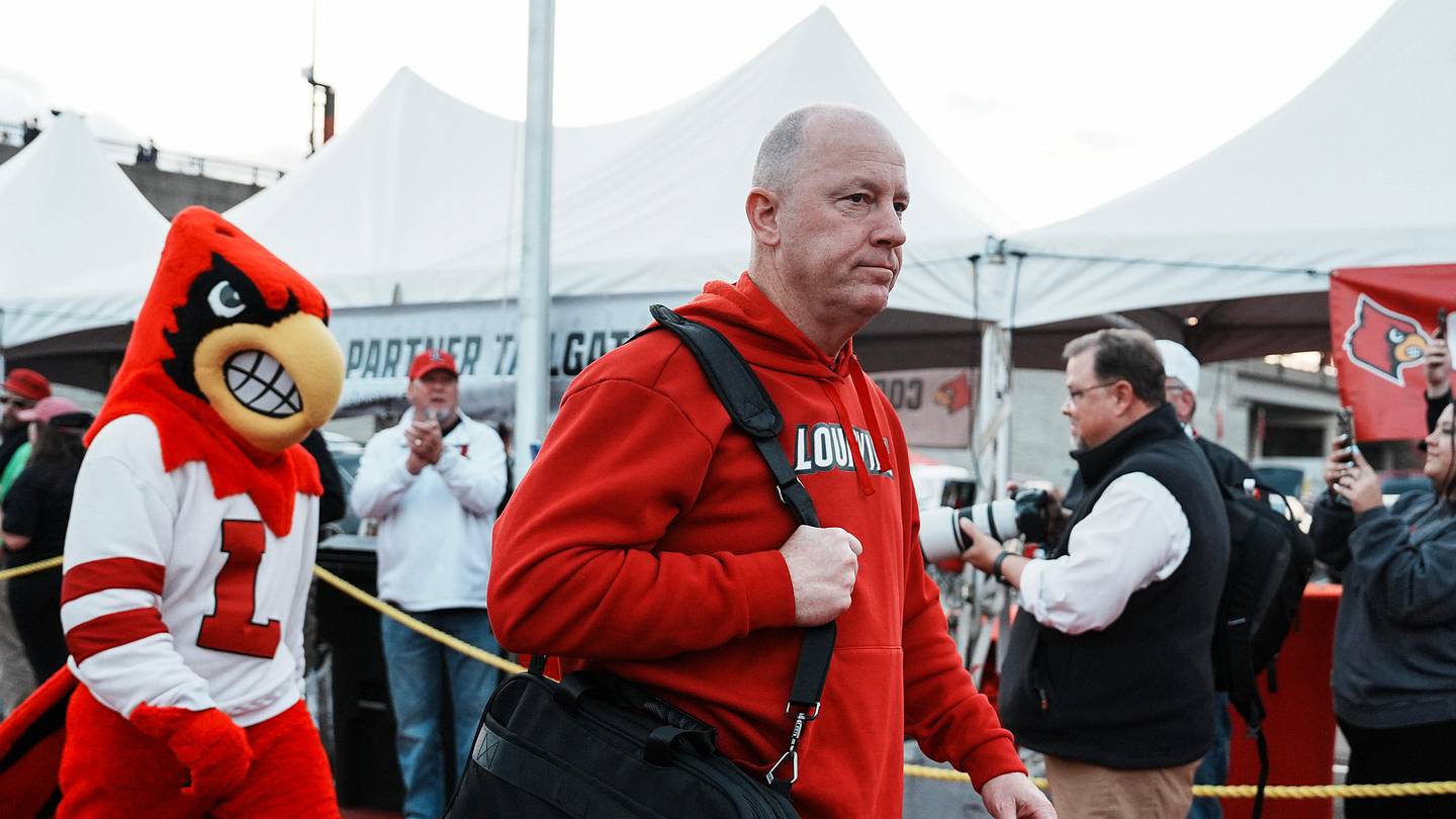 Watch: Jeff Brohm, Mark Ivey and Louisville Football Players Preview SMU