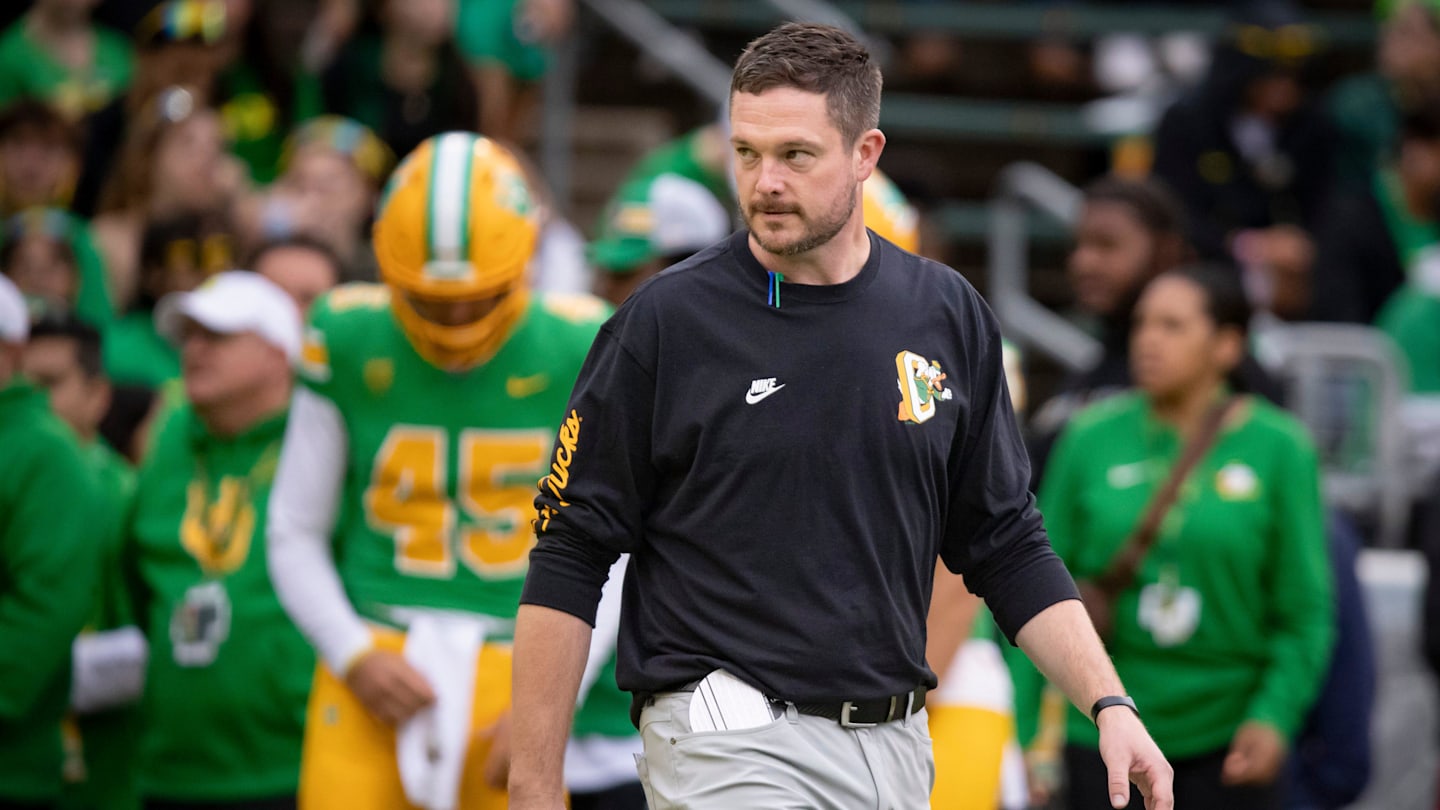 Oregon Ducks Schedule Release: Washington Huskies Kickoff Time, TV ...