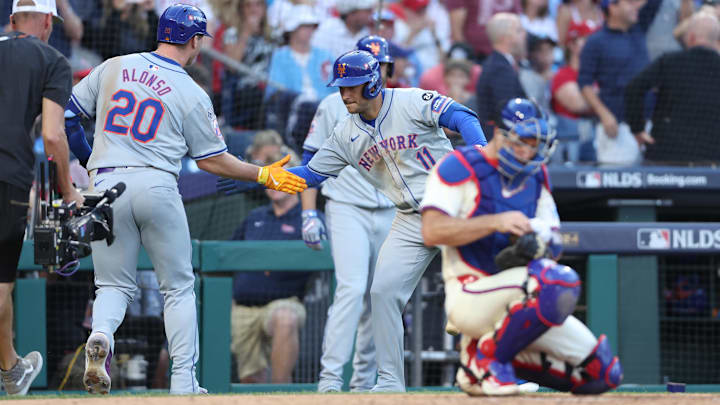 Padres Sign Mets Breakout Infielder, Former All-Star in Potential Steal ...