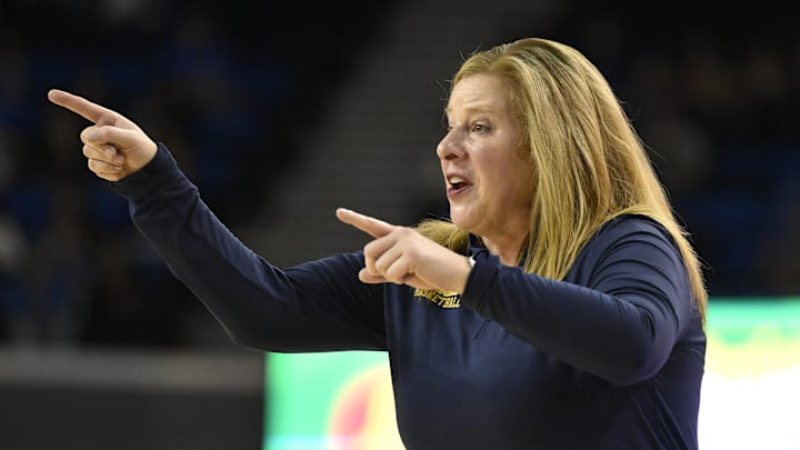 UCLA’s Cori Close After Test Against Oregon: 'We Found a Way to Win'
