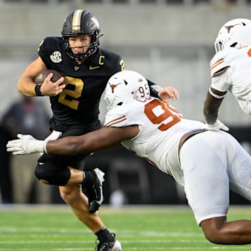 Texas Longhorns Land Commitments From Triplets in 2025 Recruiting Class