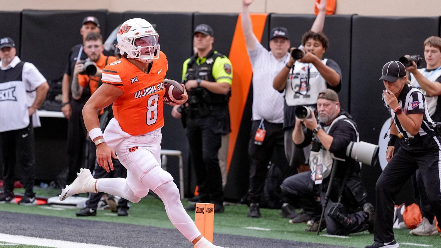 Oklahoma State Rides Hot Start to Season-Opening Win vs. UT Martin