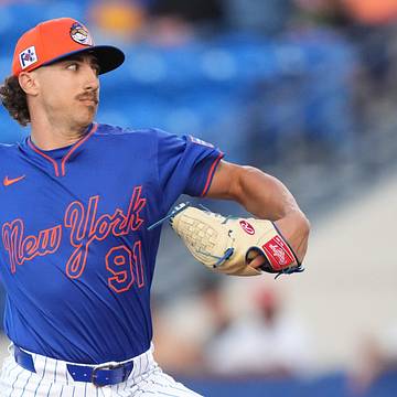 Former Gators QB Achieved Rare Feat When Re-Signing with Buccaneers