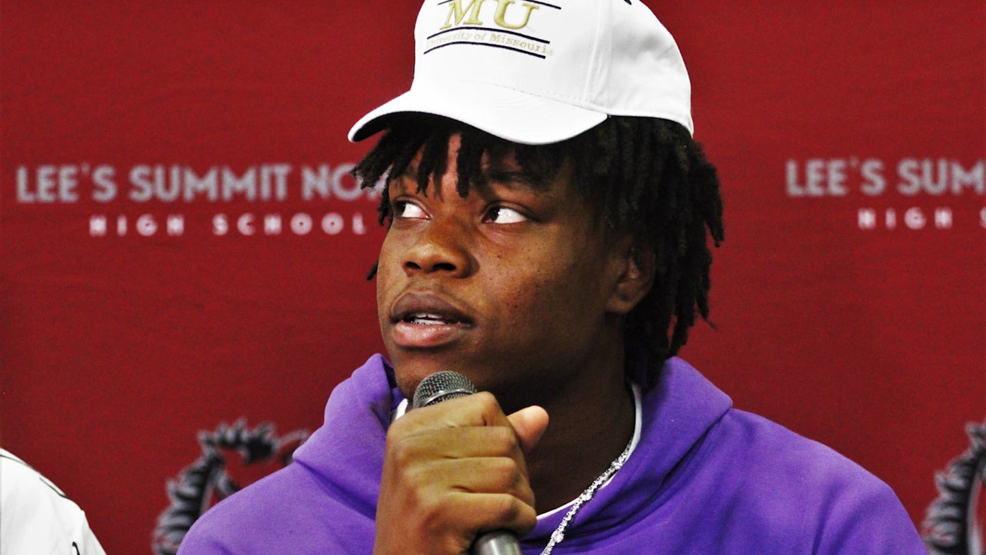 In World of Transfers, Def. End Williams Nwaneri Might be Huskers’ Most ...