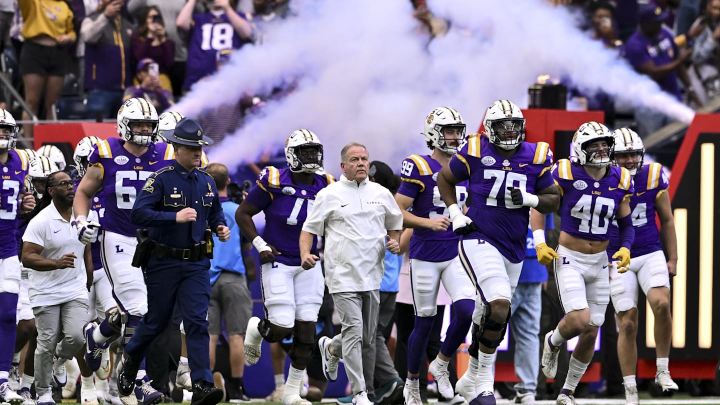 Five-Star LSU Football Target, Top Uncommitted Prospect in America ...