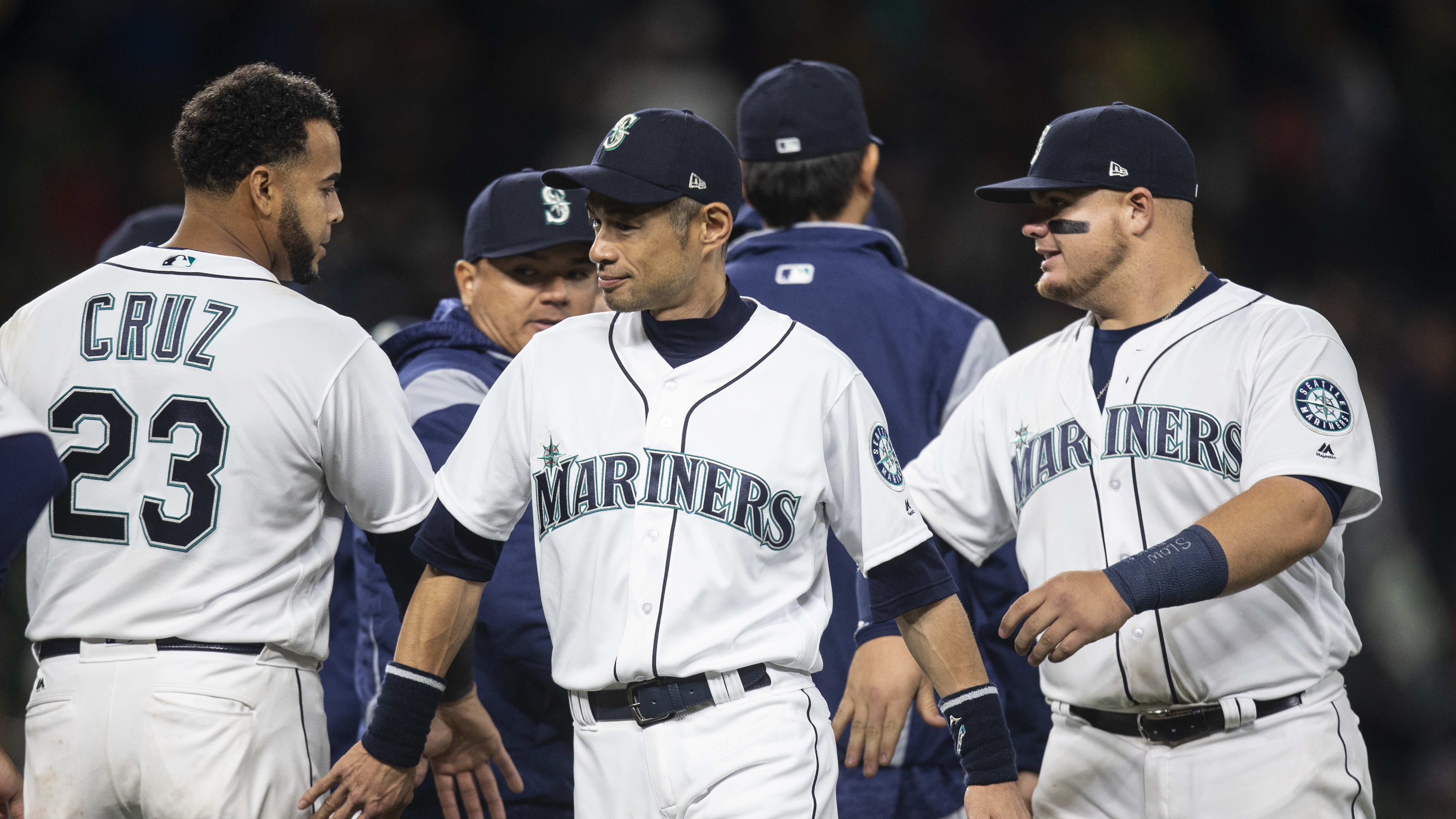 Former Mariners' All-Star set to throw out the first pitch on opening day