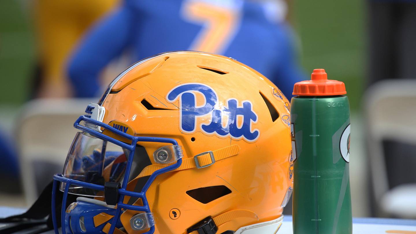 Pitt Panthers Land in Final Two for OL