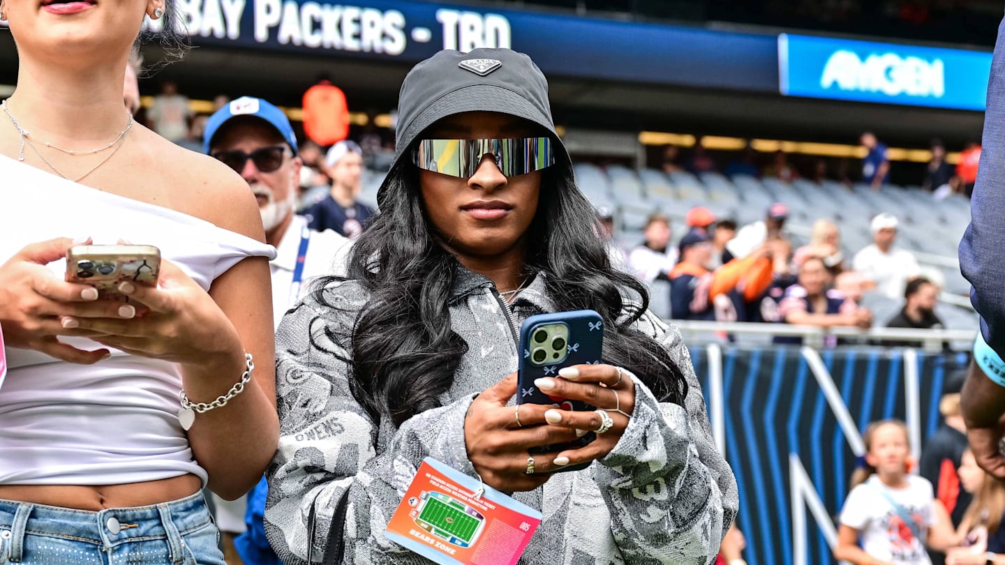 Simone Biles Explains Why She Won’t Be Able to Attend Many Bears Games ...