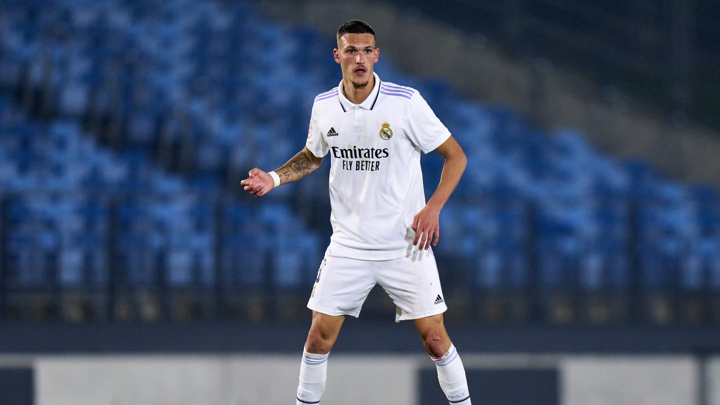 Could PSG sign Real Madrid defender Rafa Marin for free?