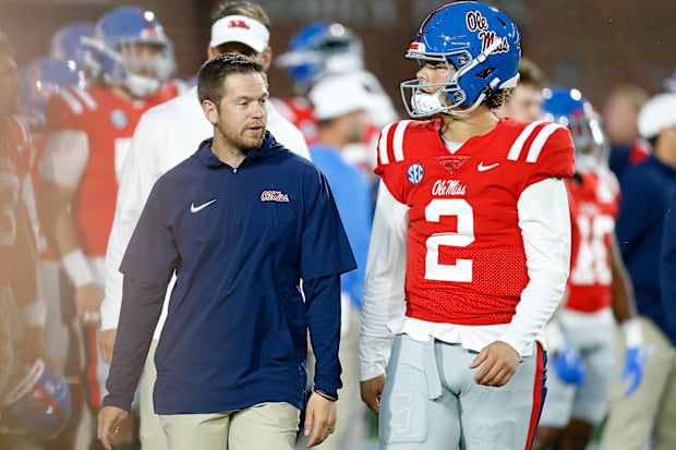 Charlie Weis Jr. Set to Coach Ole Miss in CFP Despite Following Lane ...