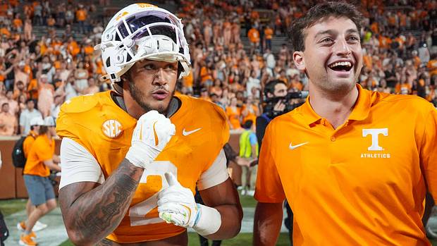 De'Rail Sims Shares Statement on Peyton Lewis Stepping Up Against Arkansas