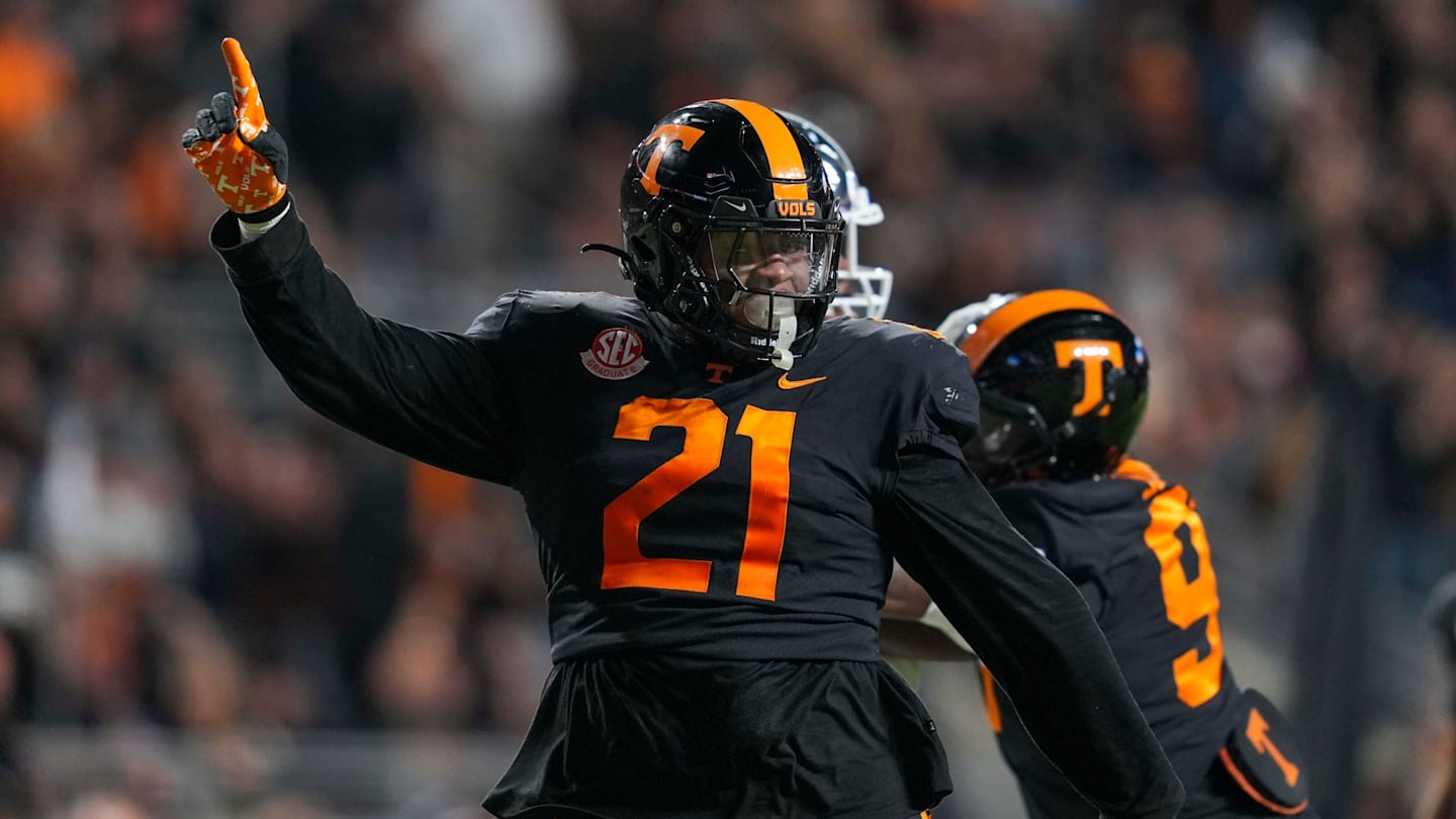 Tennessee Football Names Captains For Playoff Game Against Ohio State