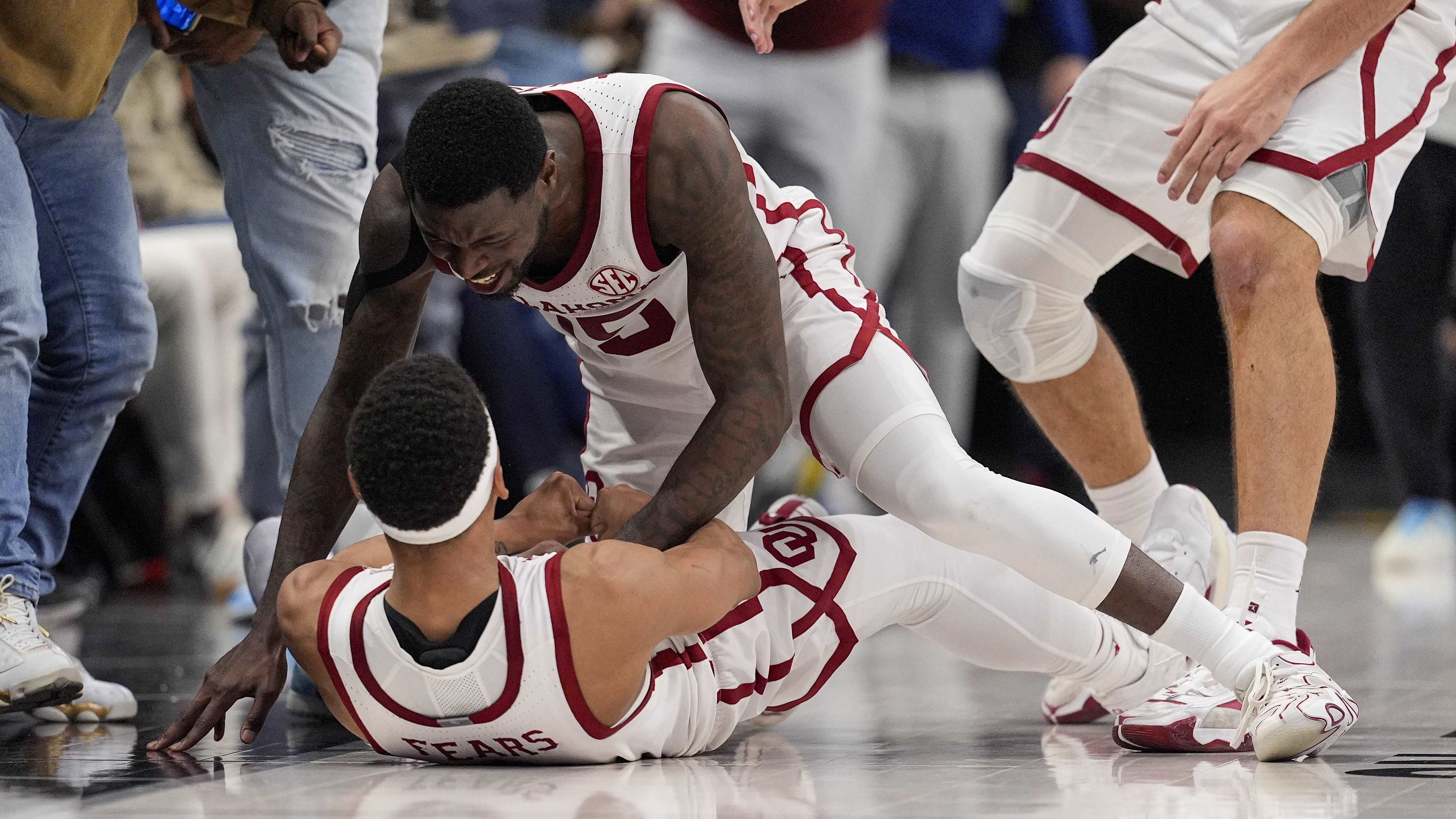 How to watch No. 14 Oklahoma vs. Central Arkansas men's basketball game