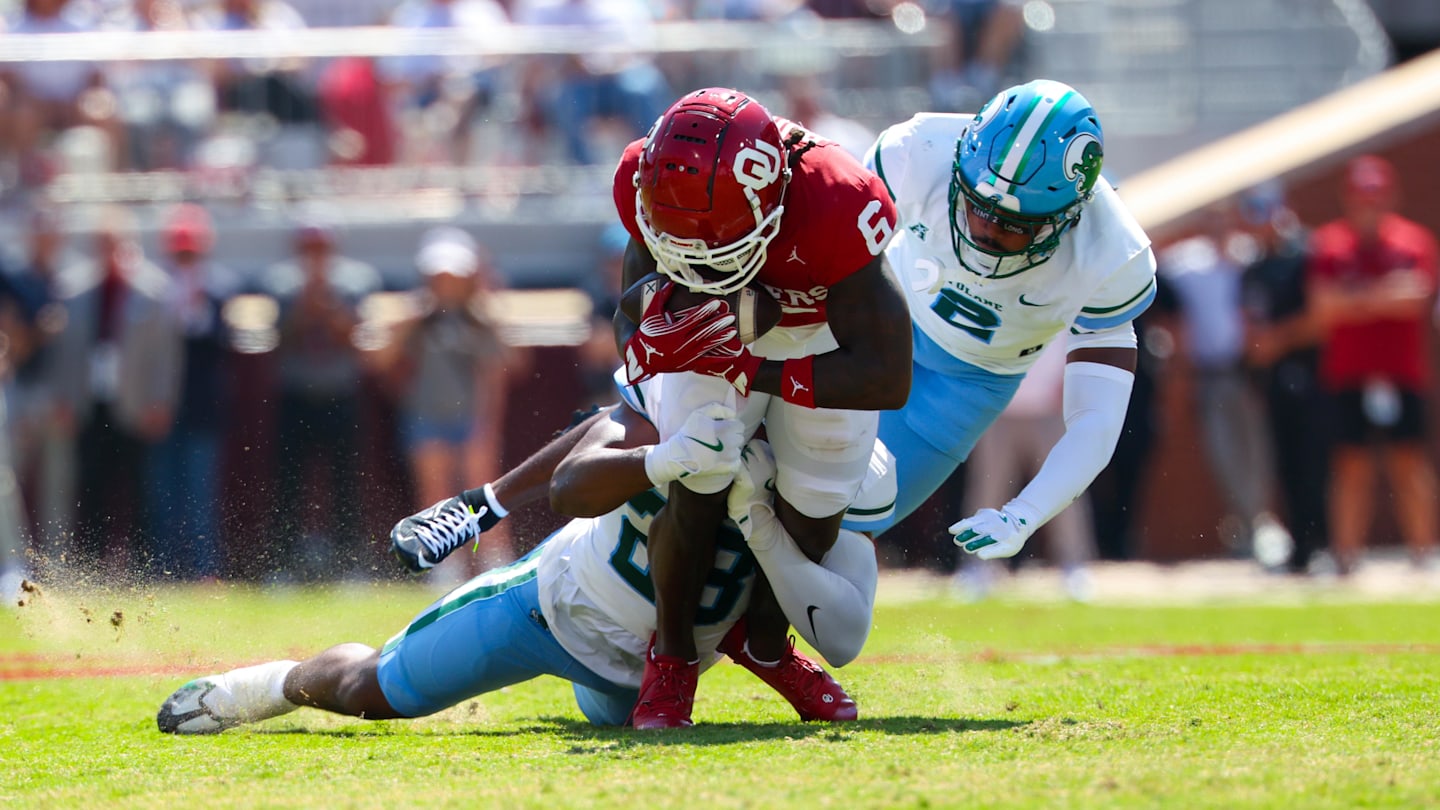Rising Star Linebacker Earns Tulane On SI's Defensive Player of the Week