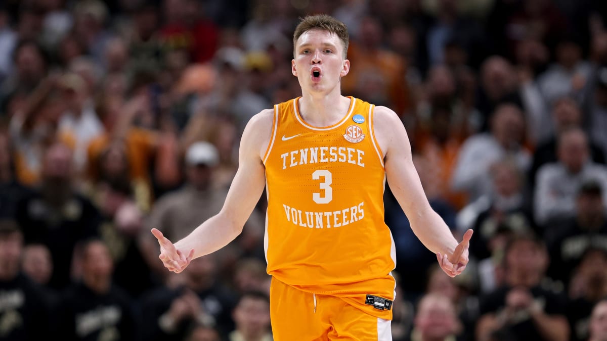 Tenn bball store
