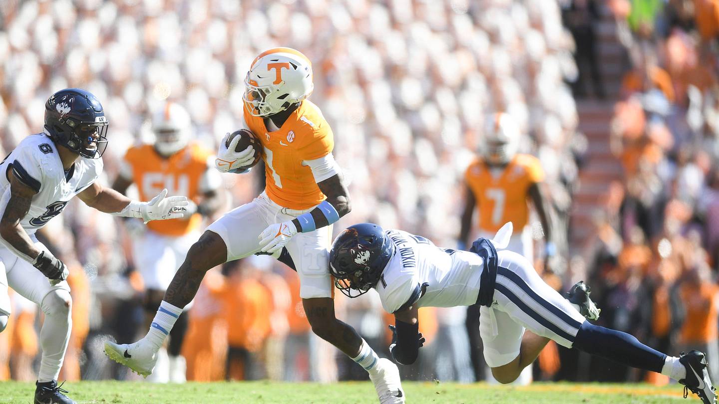 College Football Outlet Names Potential X-Factors for Tennessee Volunteers