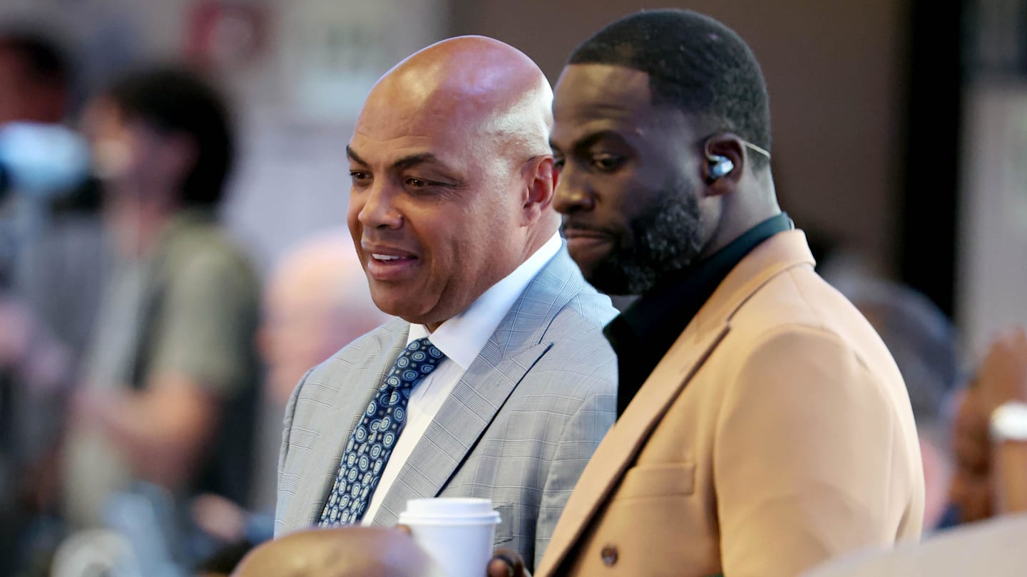 Friday Roundup: NFL chaos, NBA beef, a sad goodbye, a devilish return ...