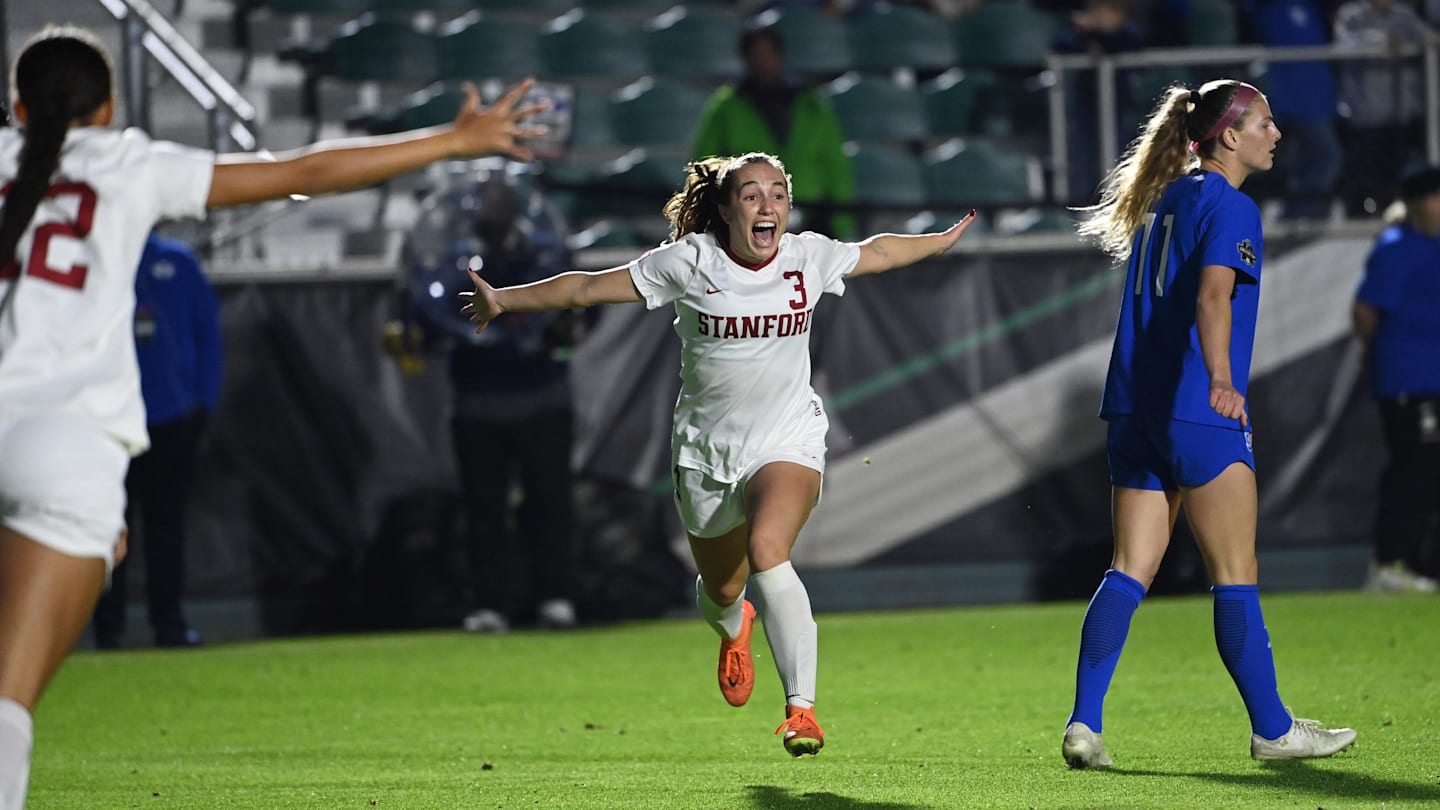Stanford Women's Soccer Dominates No.6 USC