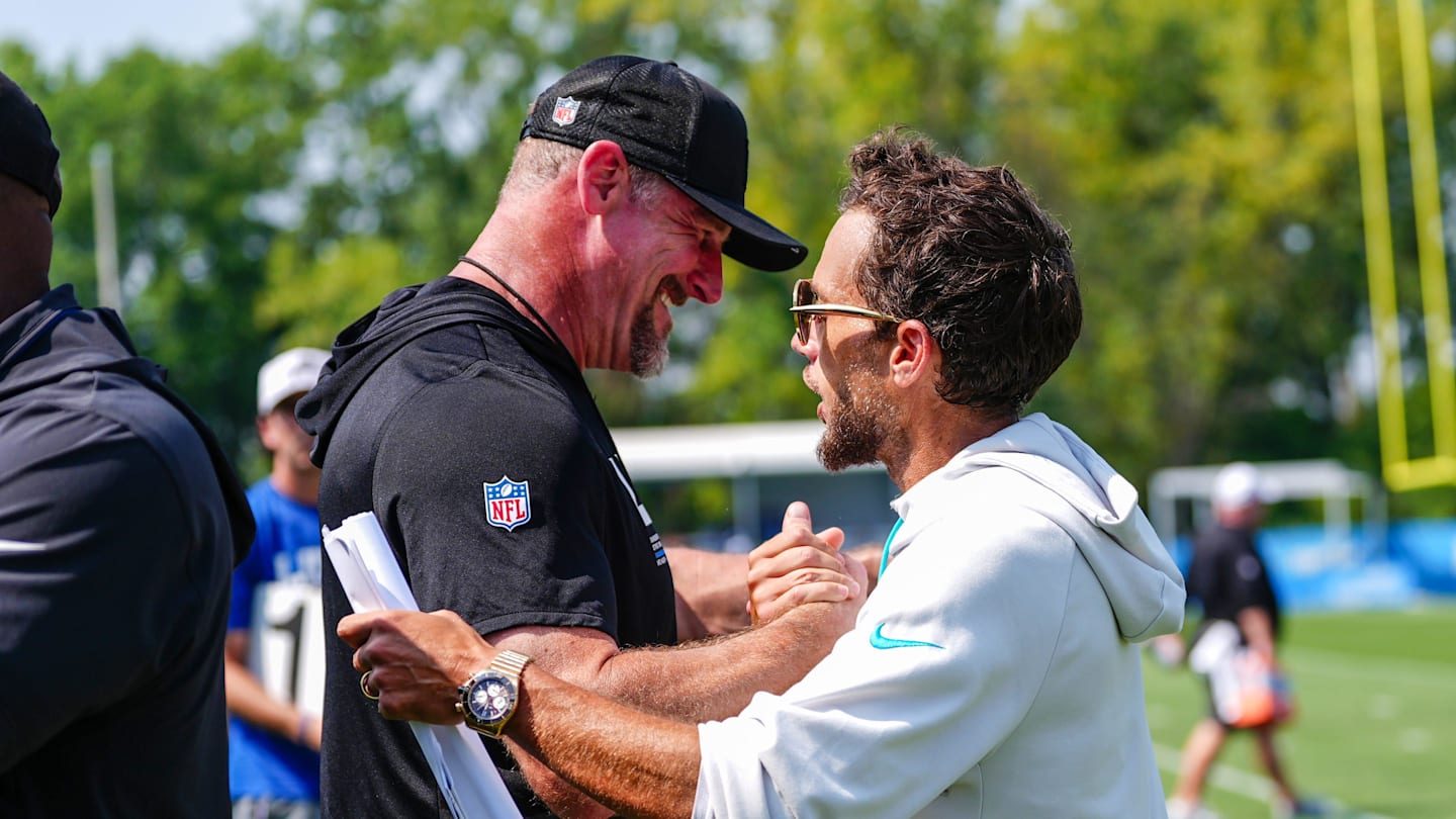 NFC Team Contacts Ex-Dolphins Coach Mike McDaniel For Open OC Gig