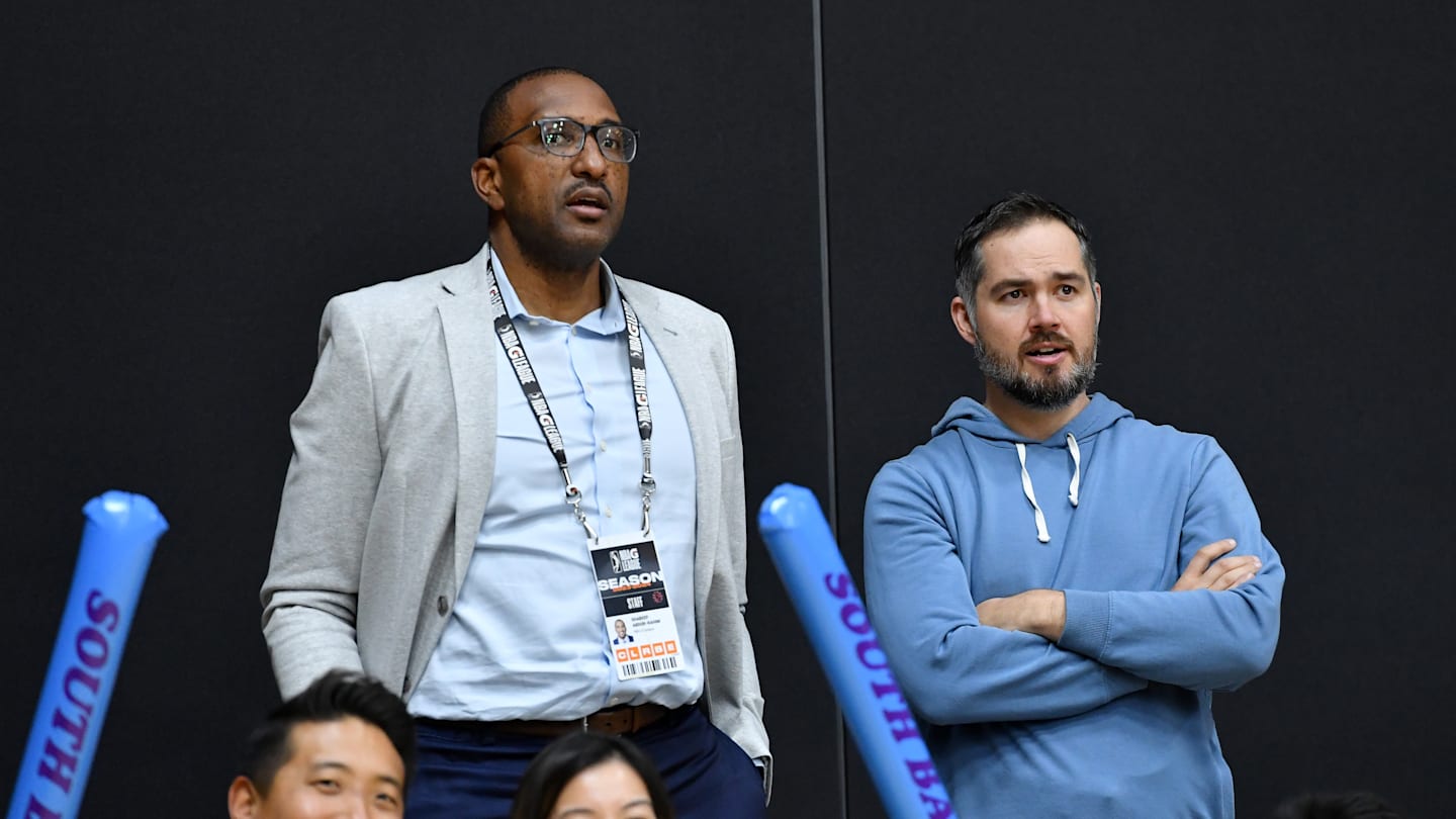 Buss Family Launching New Sports Business Amid Lakers Sale