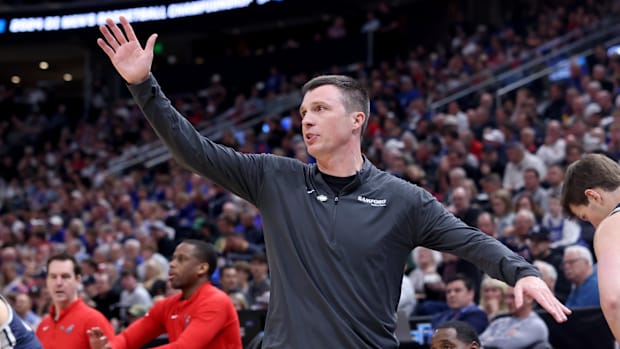 Texas A&M Transfer Forward Commits to Maryland, Buzz Williams