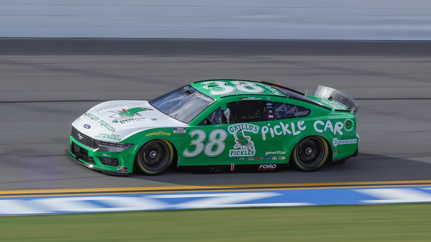 Grillo's Pickles Reprises Role as Sponsor for Todd Gilliland, Front Row