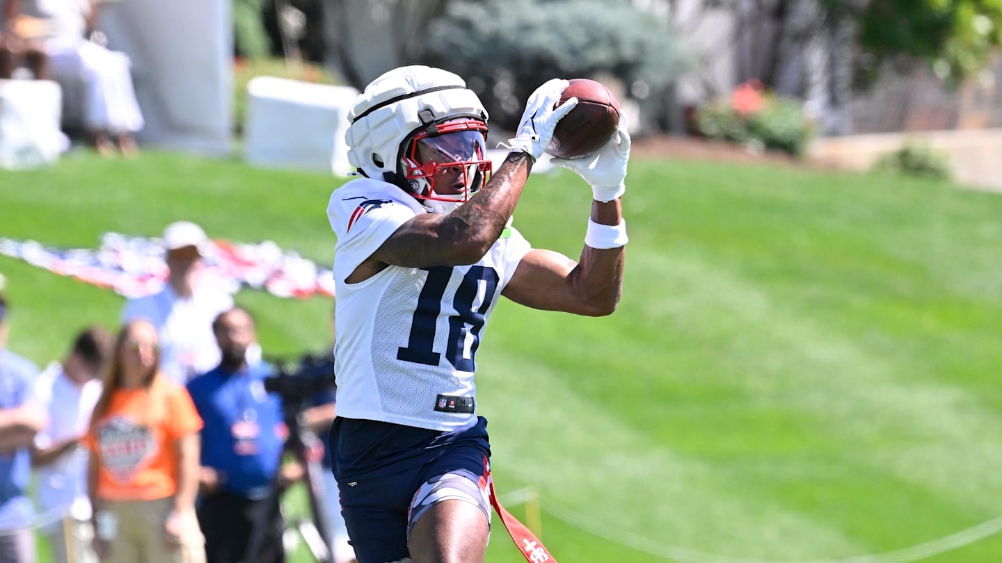 New England Patriots Rookie WR Praises All-Pro Teammate