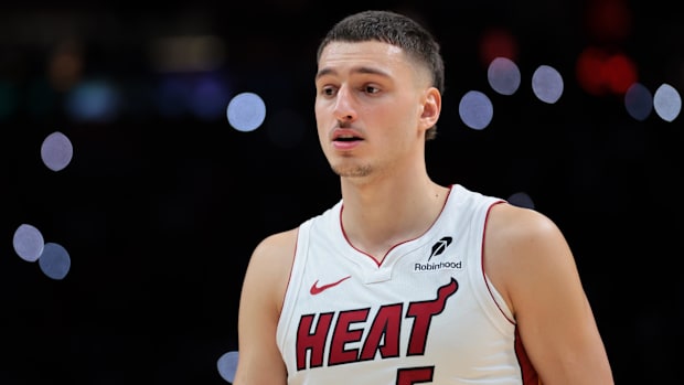 Polarizing starter is failing the Heat, other grades from loss to Lakers