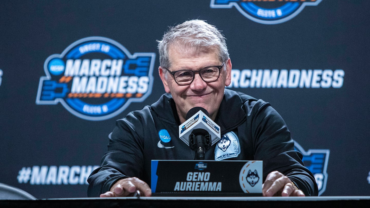 Geno Auriemma's NCAA Championship Ring Collection Flex Fires UConn Fans Up