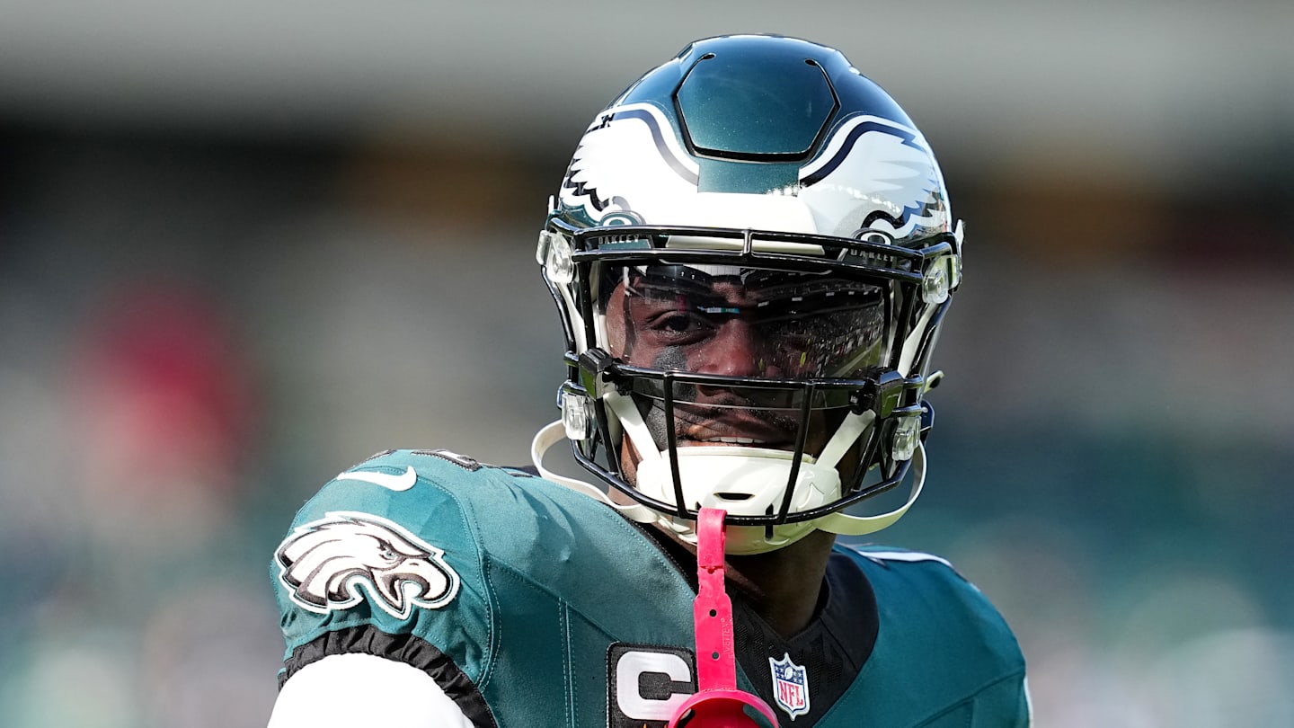 Eagles’ Brandon Graham drops alarming quote on fractured Jalen Hurts-A ...