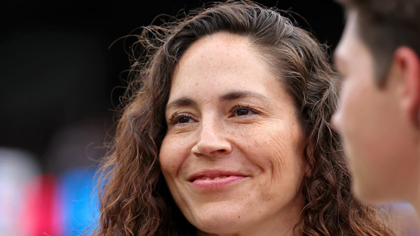 UConn Fans See Sarah Strong's Path to 2028 USA Olympics Team Amid Sue ...