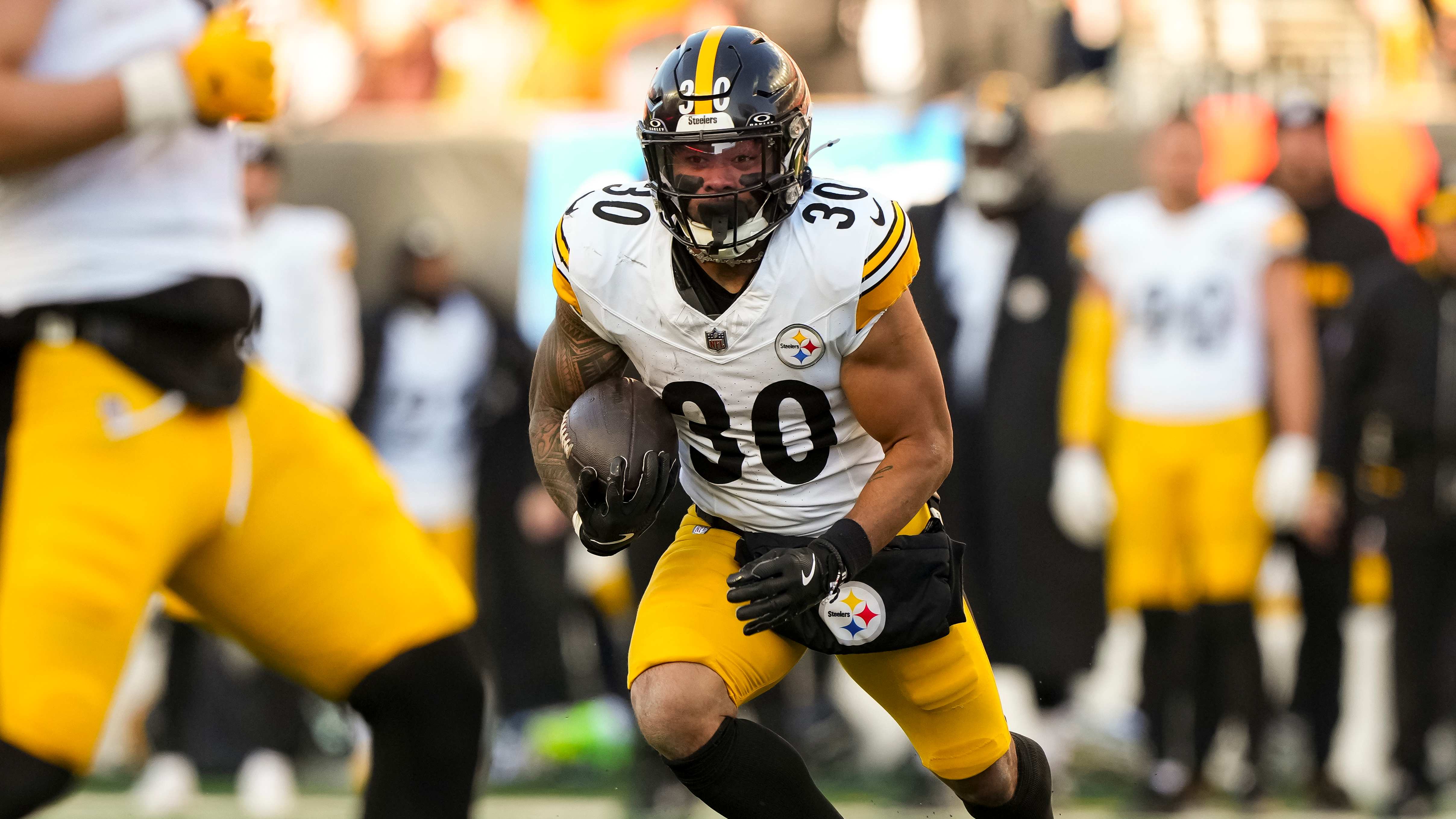 Steelers' plan without George Pickens must include a heavy dose of an explosive RB