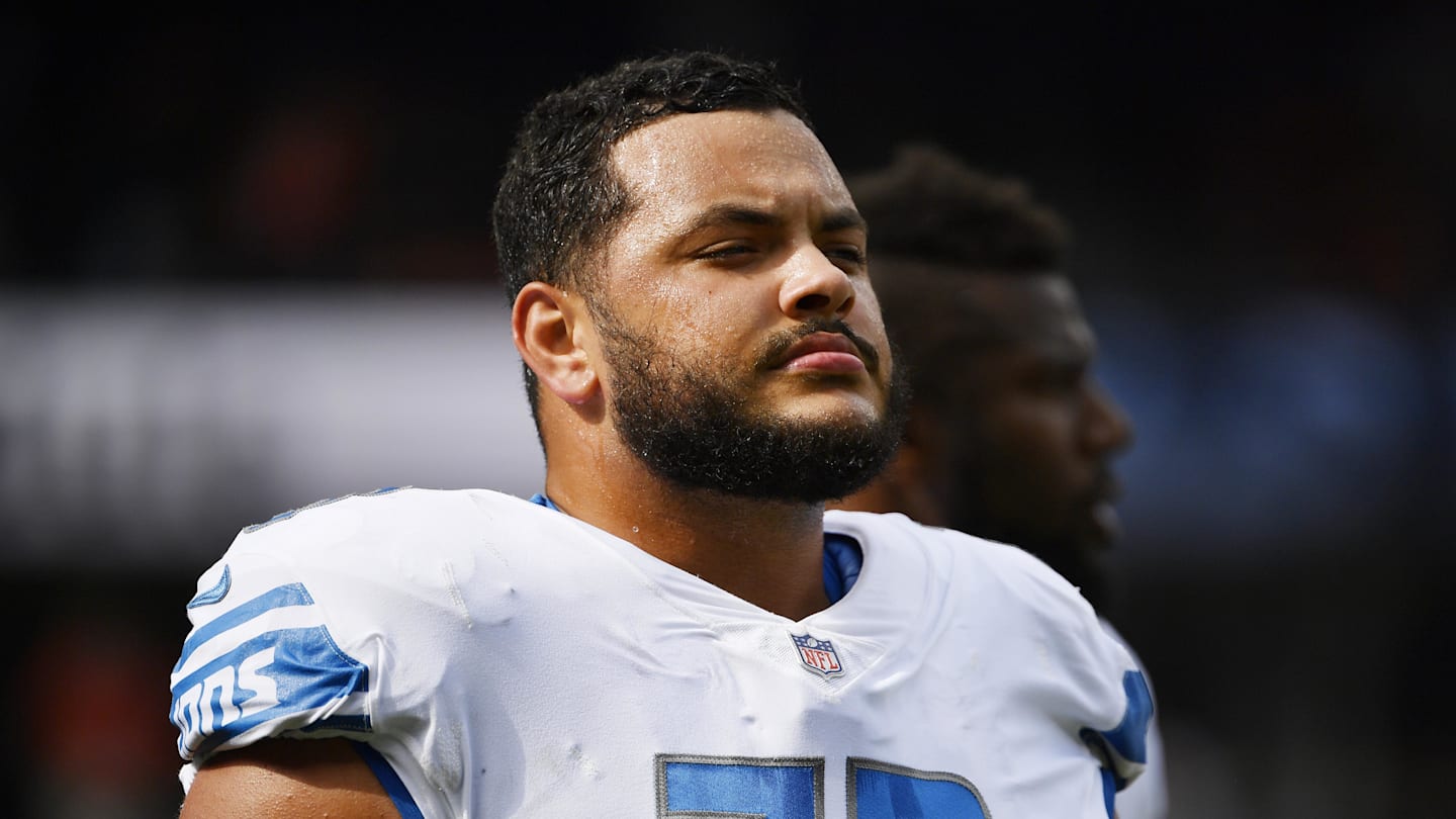 Bears' trade for Rams offensive lineman Jonah Jackson sparks instant ...