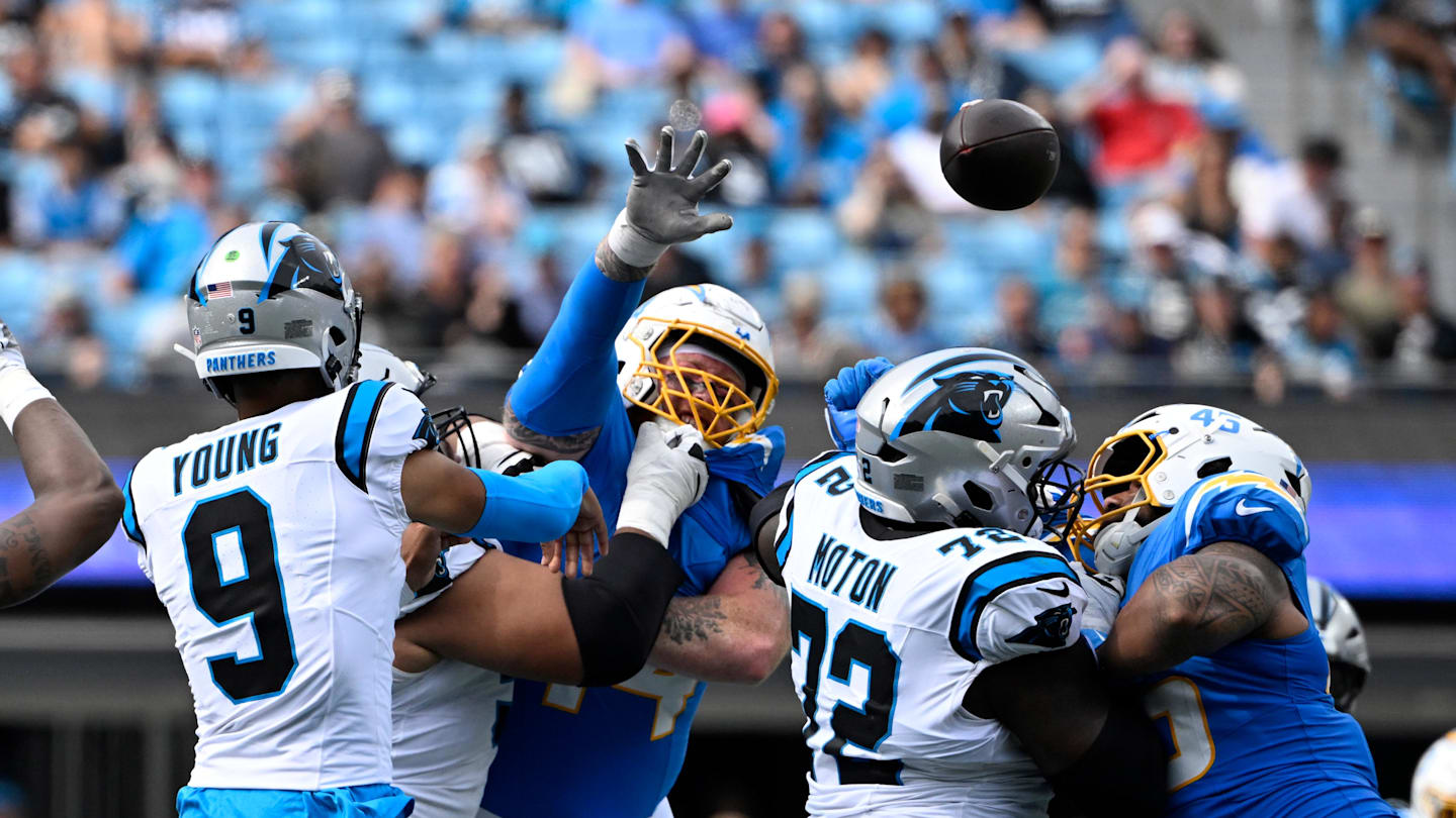 Chargers Player Makes Unique NFL History Playing Both Offense and Defense